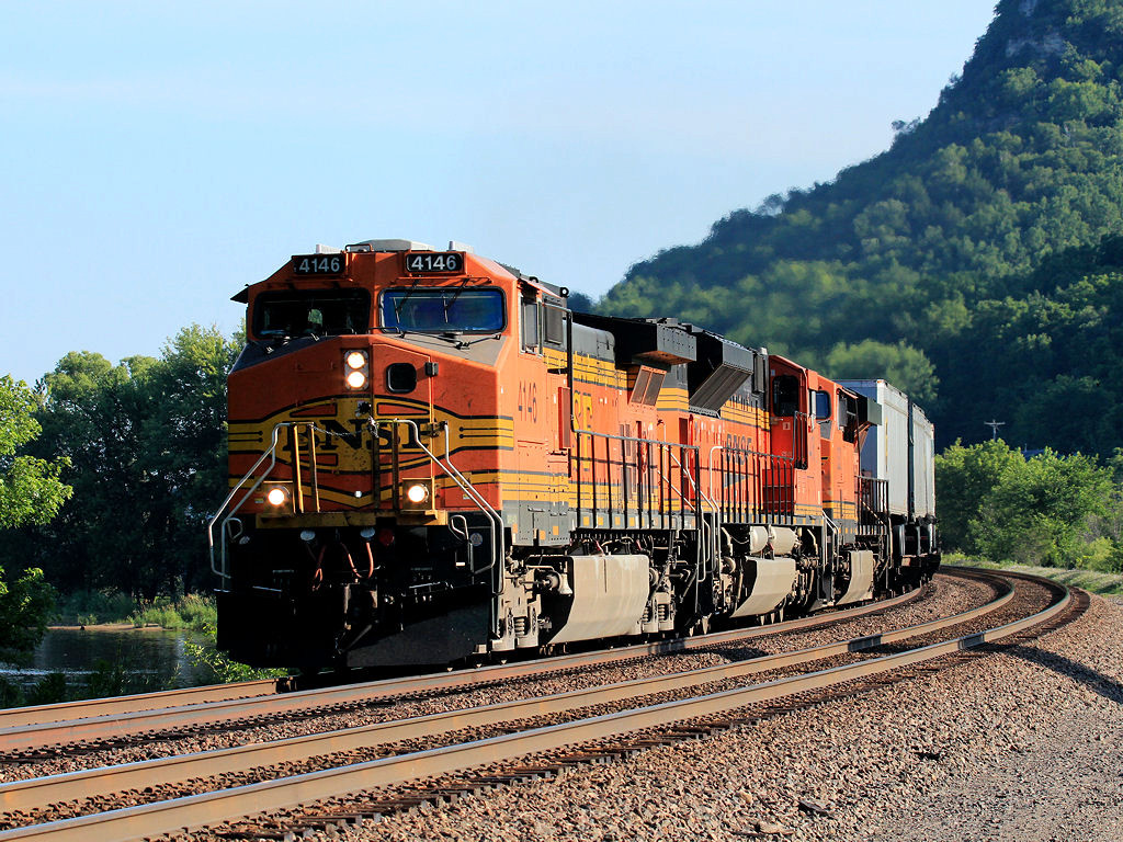 BNSF 4146